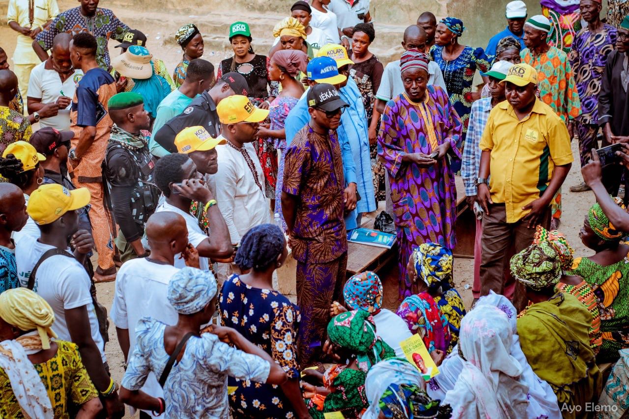 PHOTOS: Constituents laud Kola-Daisi for Oranyan bridge construction ...